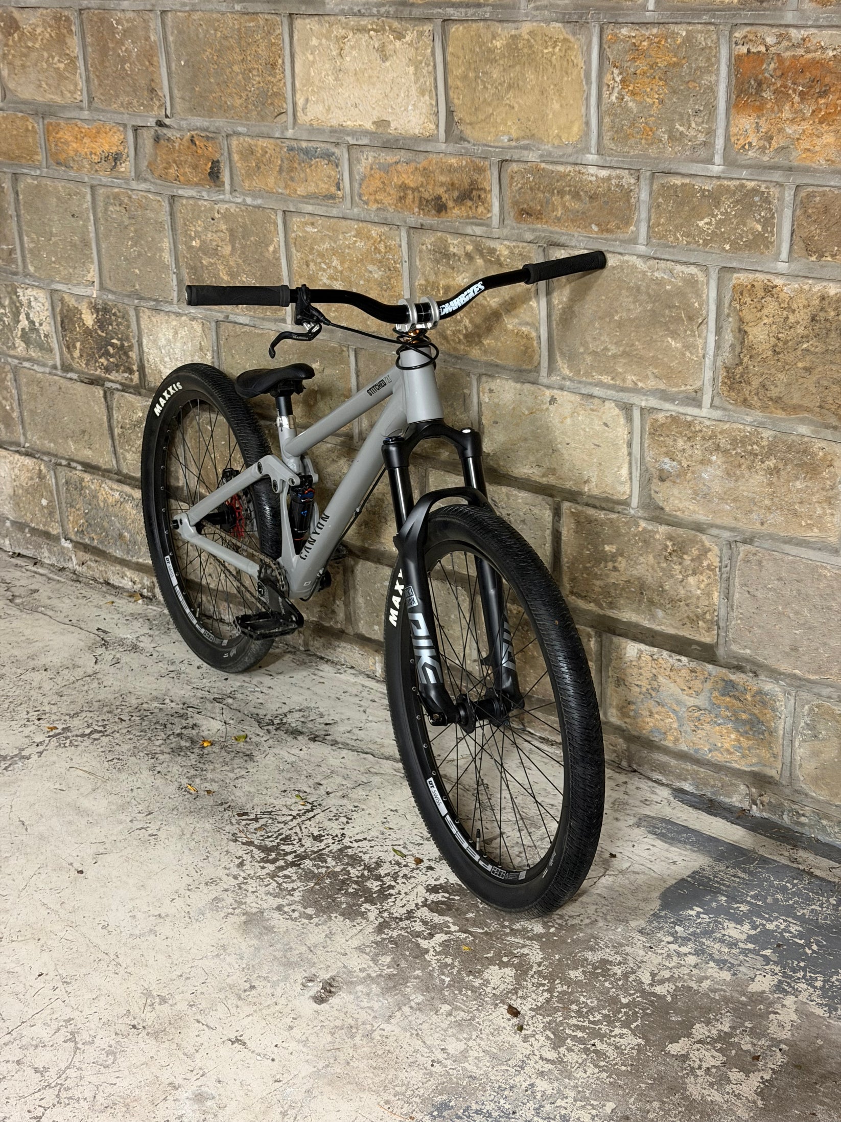 Custom Canyon Stitched 720 Slopestyle Dirt Jump Bike 26” – CustomMTB.co.uk